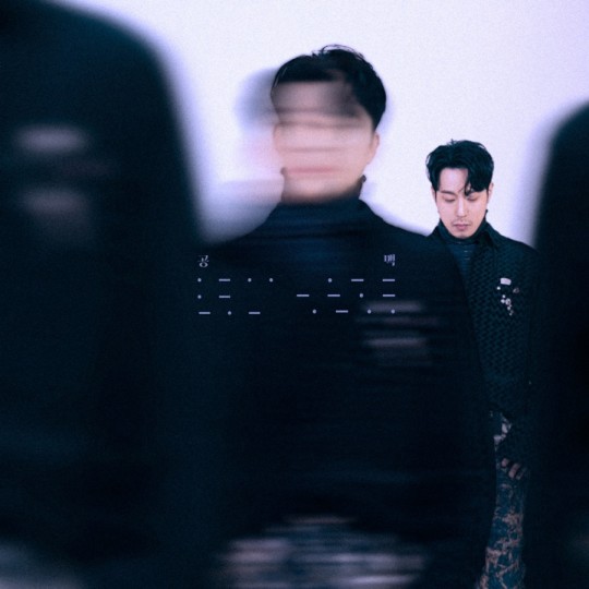 Haha, en tant que chanteuse solo après 10 ans... Pourquoi Junha hyung touche et snipe des ...