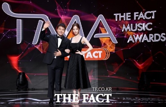 Hyunmoo Jeon x Seohyun, dikonfirmasi sebagai MC untuk The Fact Music Awards 2022… Percaya dan ...