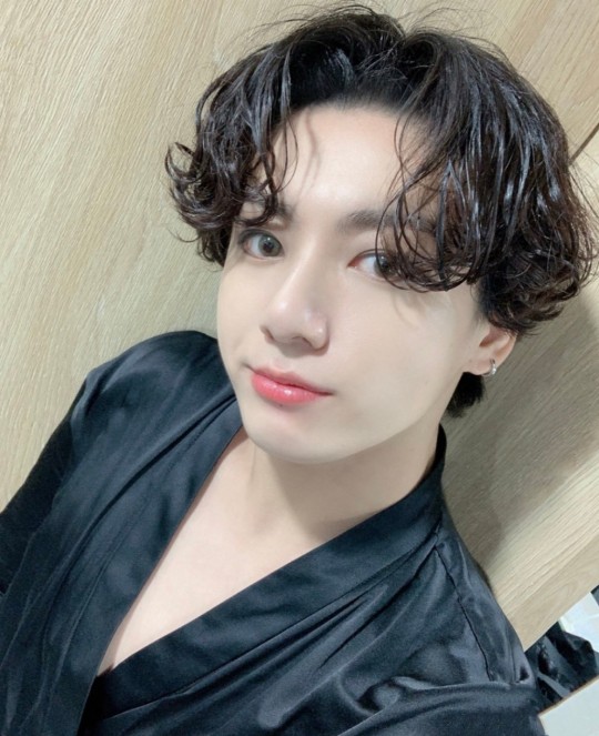 Bts Jungkook Solo K Pop Pertama Yang Menjadi Chart Spotify Global As