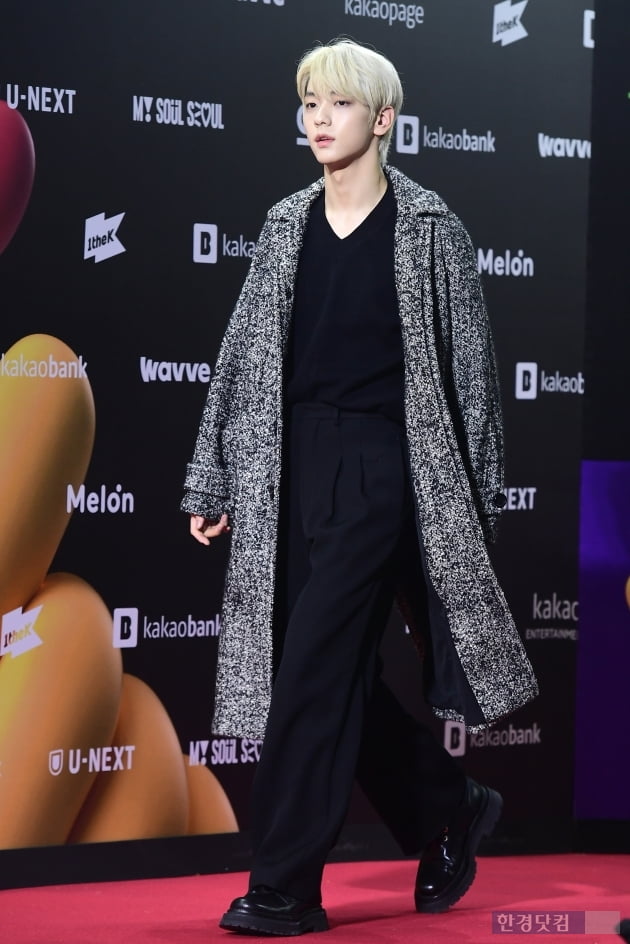 [Снимка] Subin от TXT се появи в страхотна форма (MMA 2022) - K-Pop News Inside