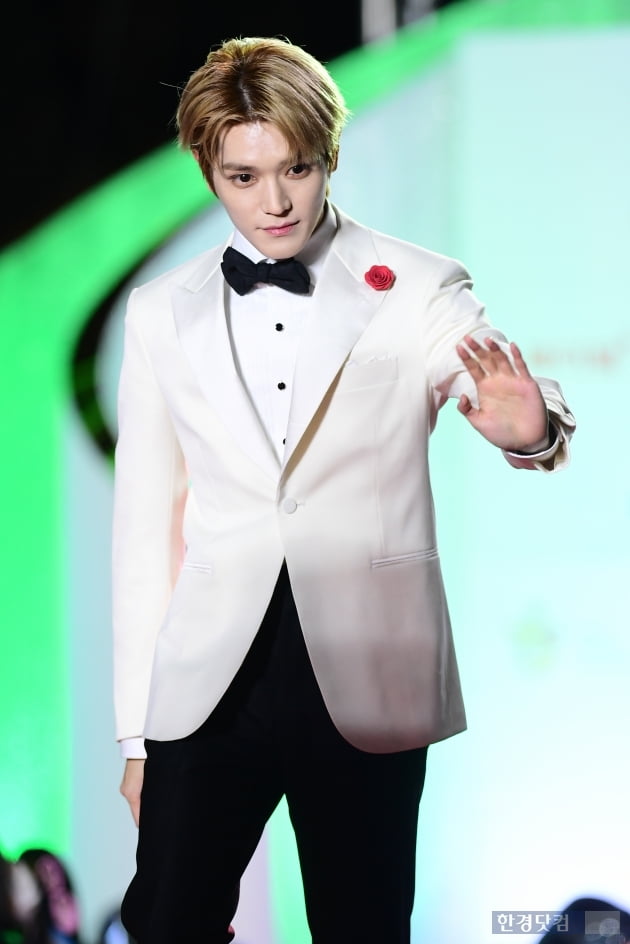 [Fotografija] NCT 127 Taeyong, oči koje trepere (2022. SBS Gayo Daejeon) - K-Pop News Inside