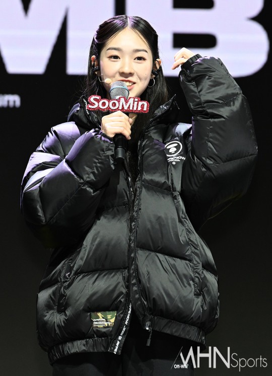 [Ms Photo] Šarmantne rupice Triple S Kim Soo-min - K-Pop News Inside