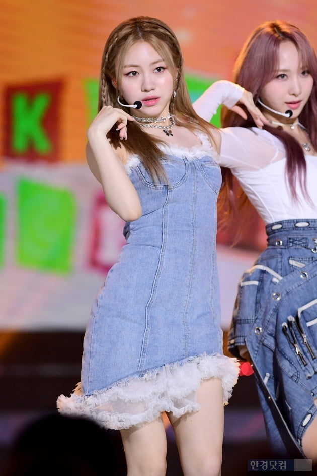 [Ảnh] Rocket Punch Dahyun, em út tự hào - K-Pop News Insde VI