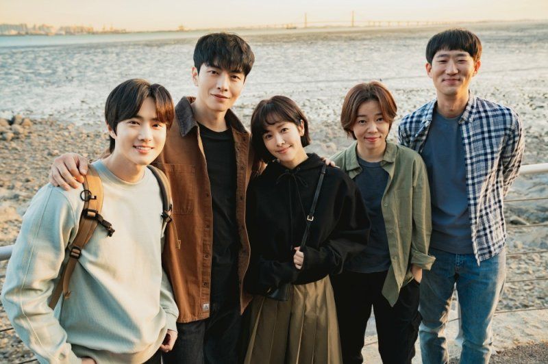 ハン・ジミンとイ・ミンギのjTBCドラマ「あなたのタッチの背後にある」夏の終わりのサプライズヒットで視聴率が再び7%に急上昇 - K-Pop News Inside